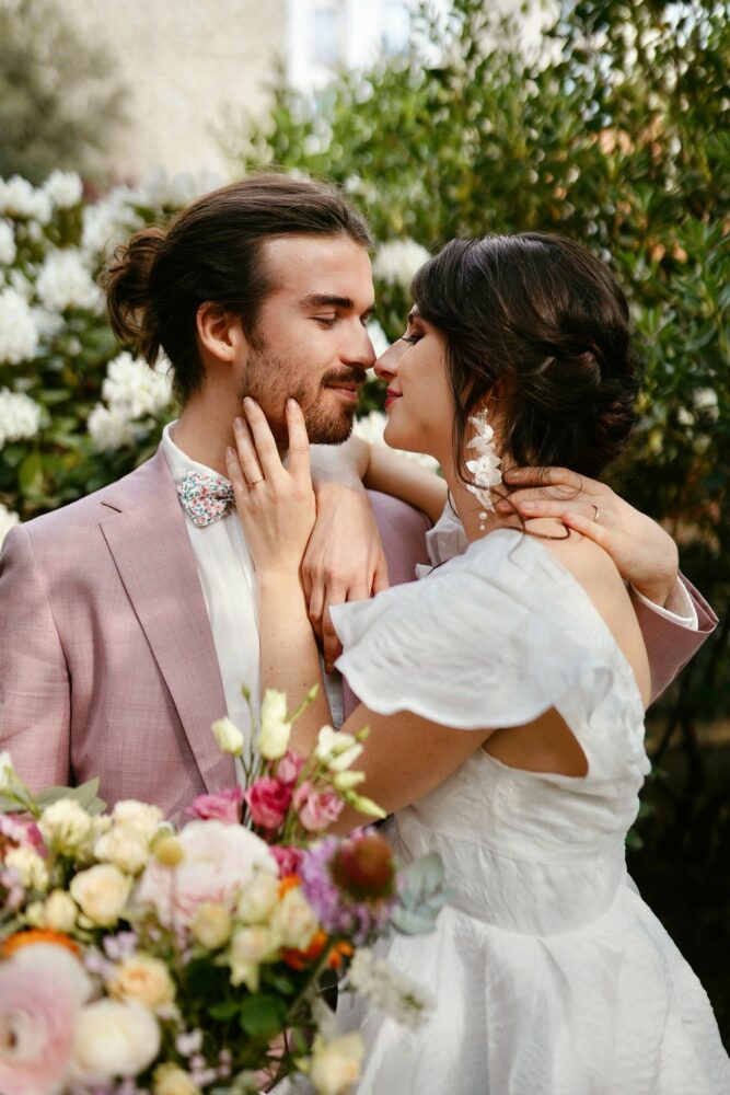 Un mariage chic et printanier à Paris – La Sœur de la Mariée